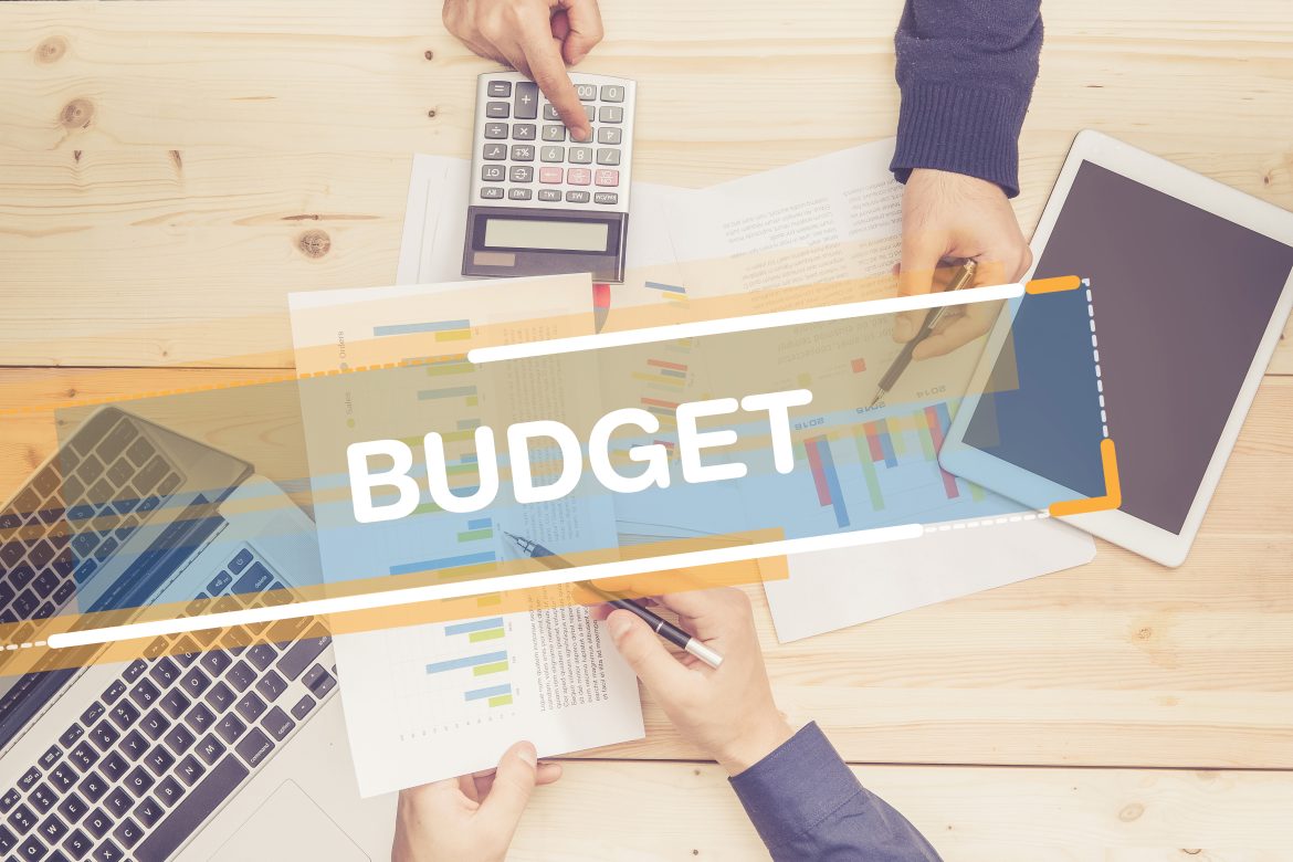 5 Budgeting Tools for Couples That Will Make Managing Money a Breeze