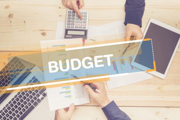 5 Budgeting Tools for Couples That Will Make Managing Money a Breeze